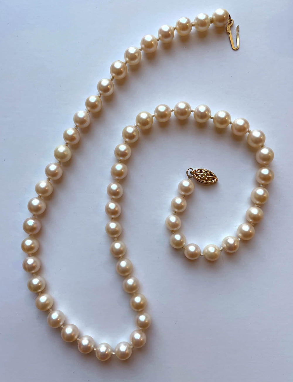 Antique pearls store